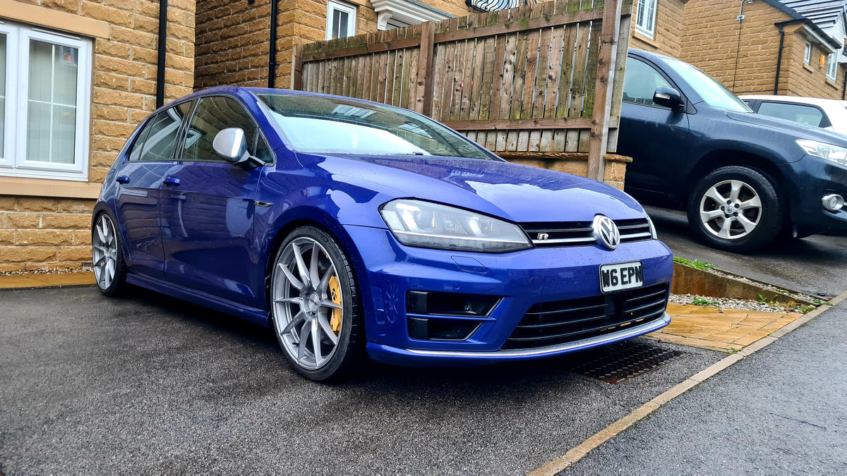 VW Golf R with some legal 4D plates & a weapon reg – PL8 LAB