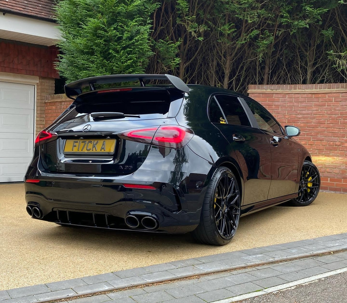 Mercedes AMG A35 with some tinted 3D plates – PL8 LAB